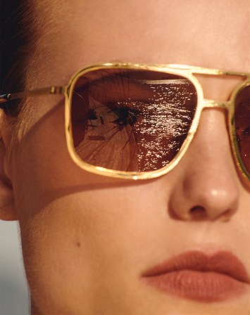 Plastic-Free Materials: The Future of Sustainable Fashion | LUISAVIAROMA